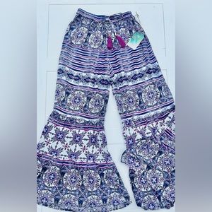 true destinations - Poshmark